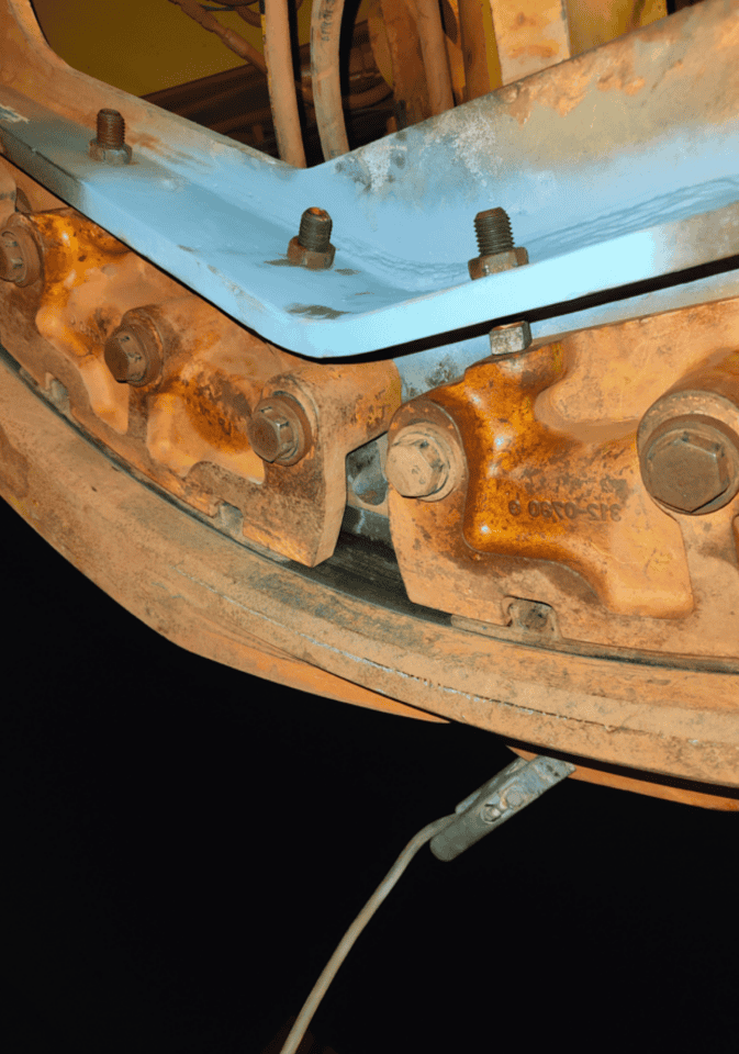 Earth Moving Equipment Repairs - Welding and Fabrication-Port Hedland